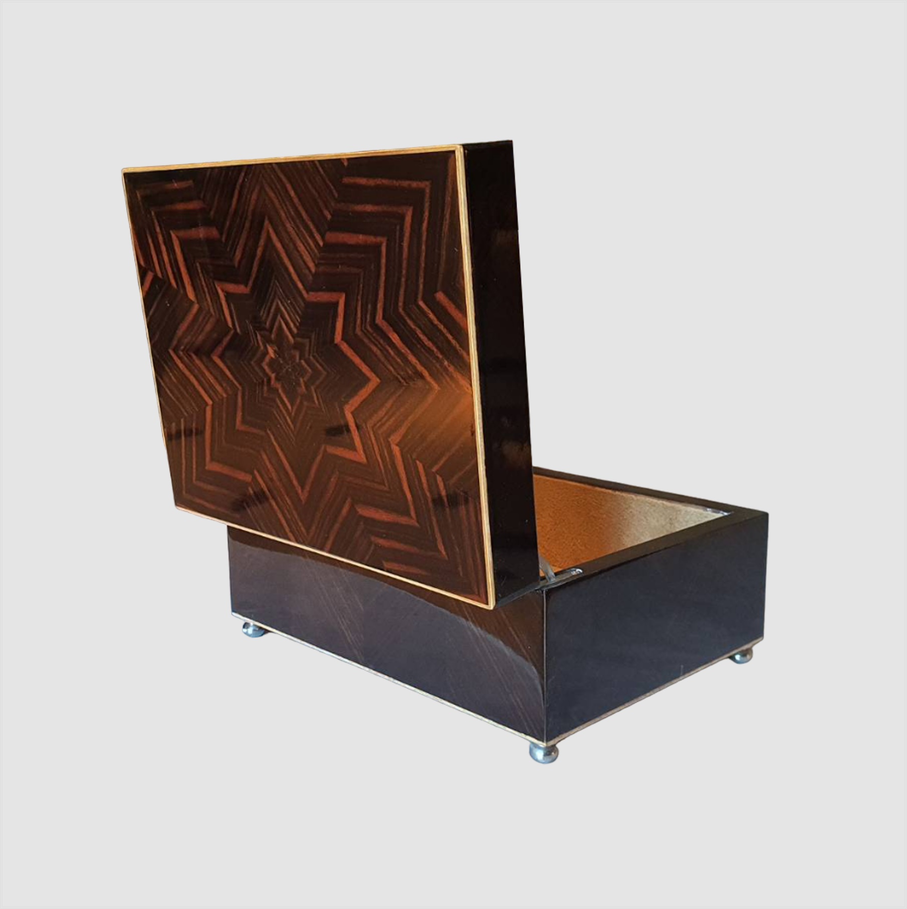 Ebony rectangular jewely box - Classic Chair