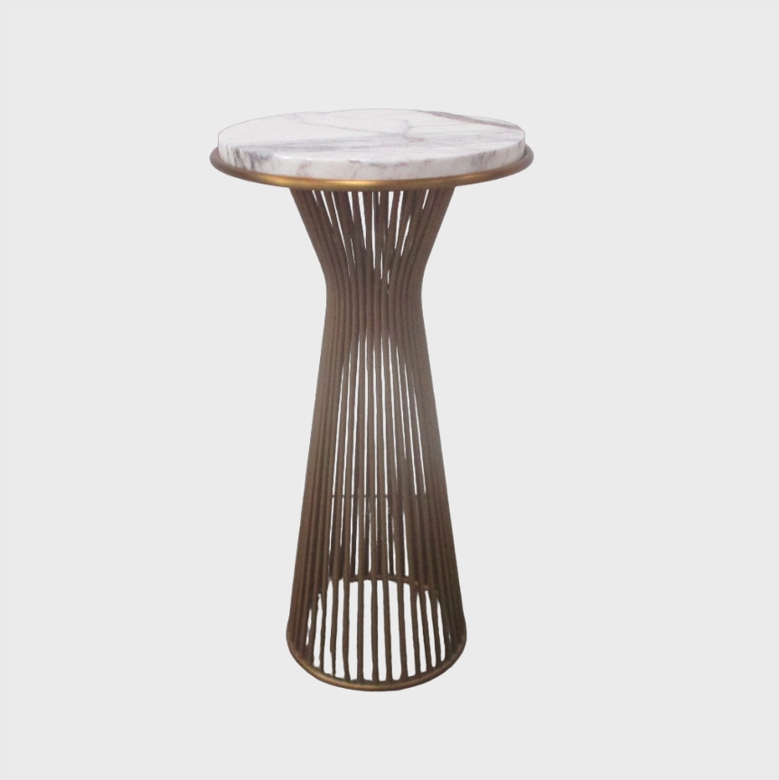 Round Amenity Table - Classic Chair